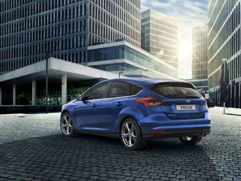 Ford Focus traseiro