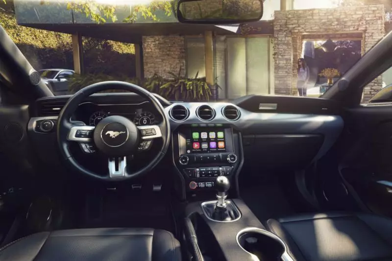 Intérieur de la Ford Mustang 2018