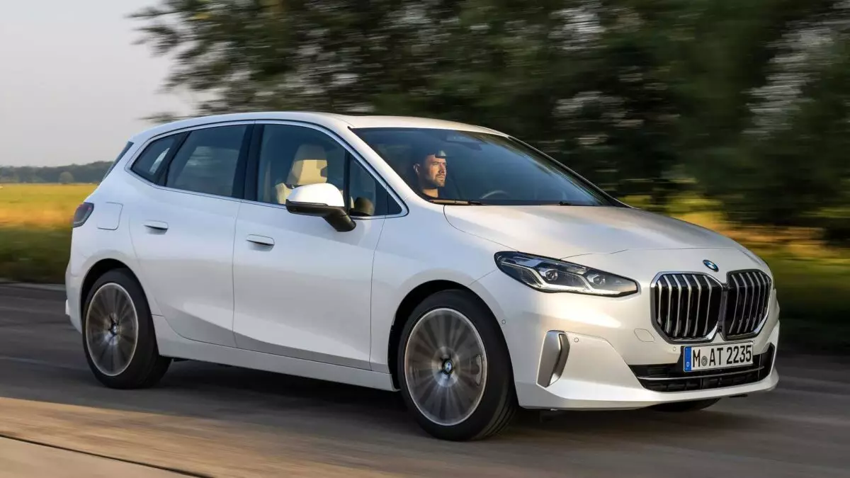 BMW 2 Series Active Tourer 2022 الجديدة: أسعار وتجهيزات إسبانيا