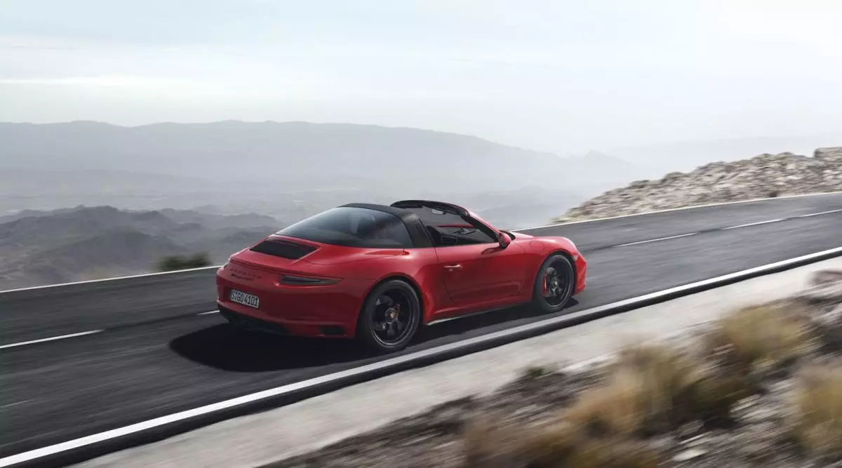 പോർഷെ 911 GTS ടാർഗ 2017