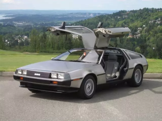 delorean1