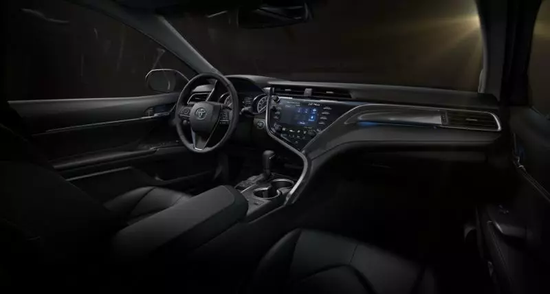 Interior Toyota Camry 2017