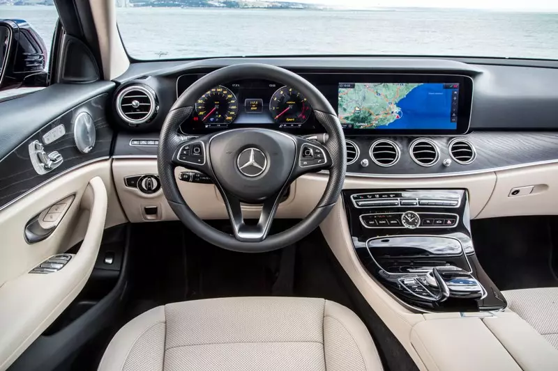 Mercedes E-Rang 2016