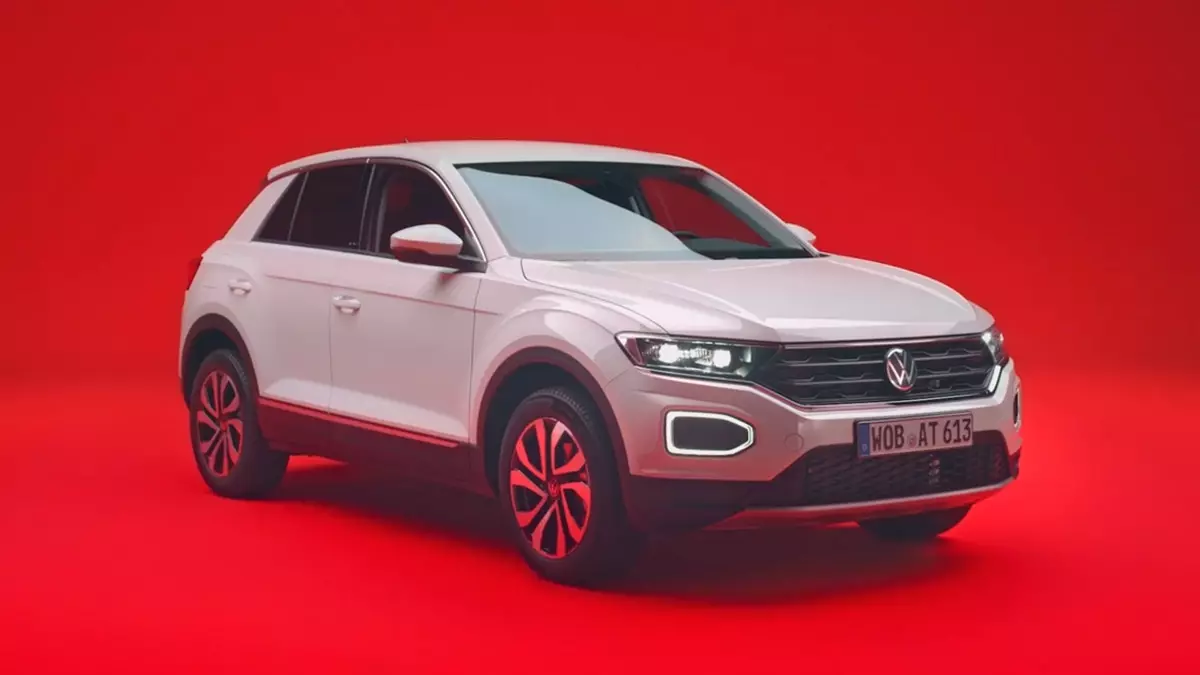 Volkswagen T-Roc Active 2021: la SUV kiu metas la miton sur la ŝnurojn (jes al la VW Golfo)