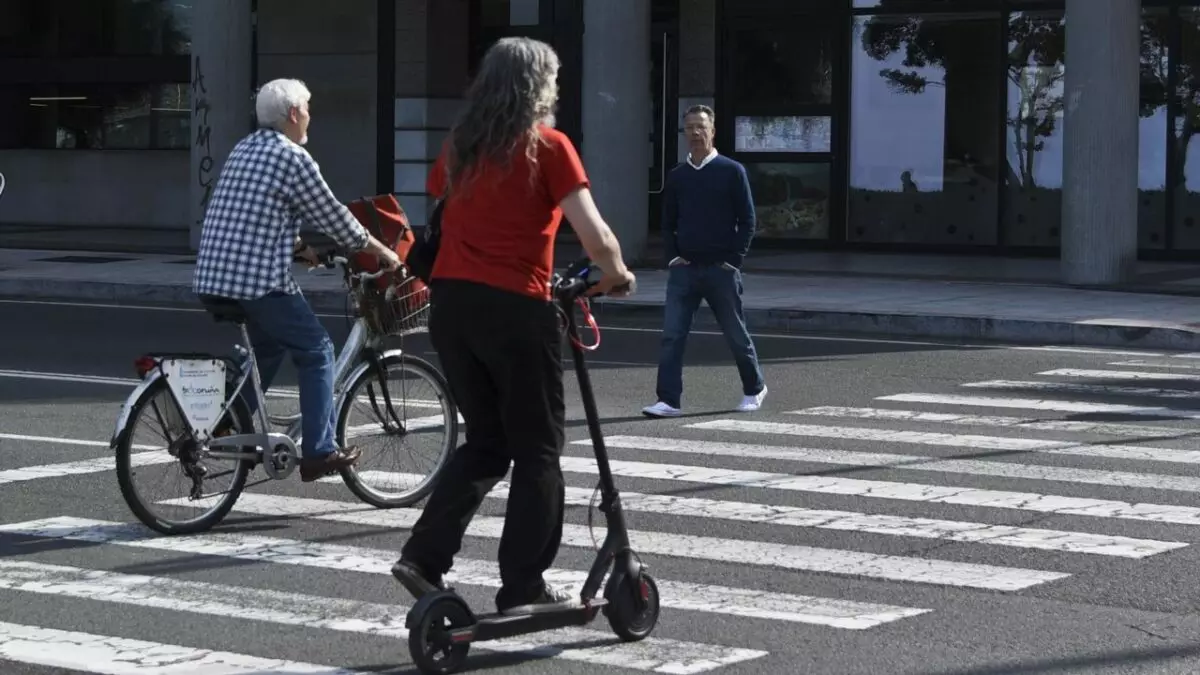 Newidiadau yn y rheoliadau ar gyfer defnyddio beiciau a sgwteri trydan ym Madrid ar ôl cymeradwyo'r Ordinhad Symudedd Cynaliadwy newydd