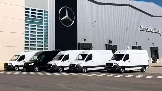 Տեսանյութ՝ Mercedes-Benz Sprinter Tourer 319 CDI-ի վերանայում և խորը փորձարկում