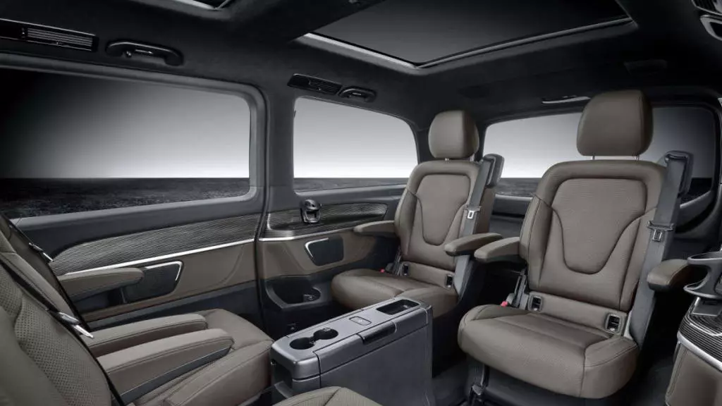 Interior ng Mercedes-Benz V-Class