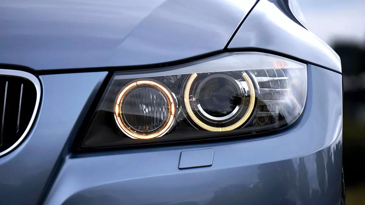 How to polish car headlights at home and leave them like new