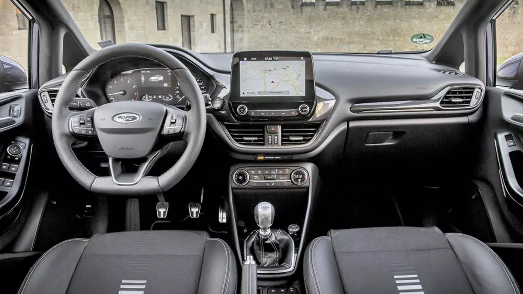 interieur ford fiesta