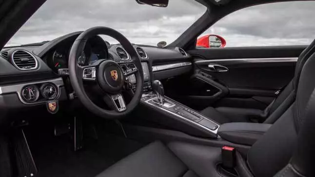 Interiör Porsche 718 Cayman