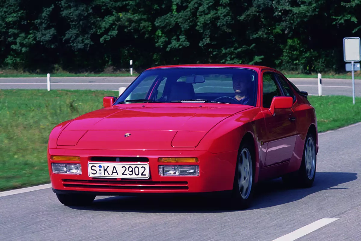 Класічны тэст: Porsche 944.