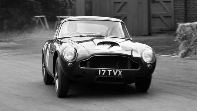 Aston Martin празнува 70-годишнината от сагата DB