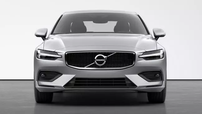 Volvo S60 2020: 211 CV, yokhala ndi zilembo za ECO komanso yokhala ndi zida zambiri, ma euro 33,950!