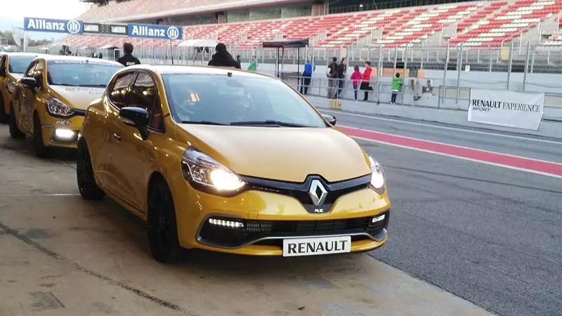 A maca ngandhani dhewe Renault Pengalaman Montmeló