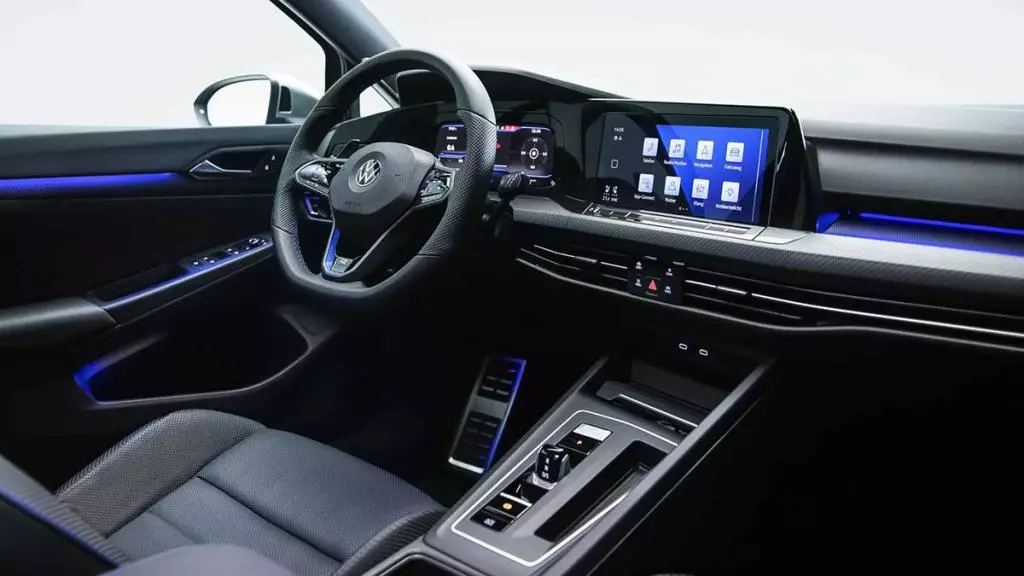 Interioré Volkswagen Golf R