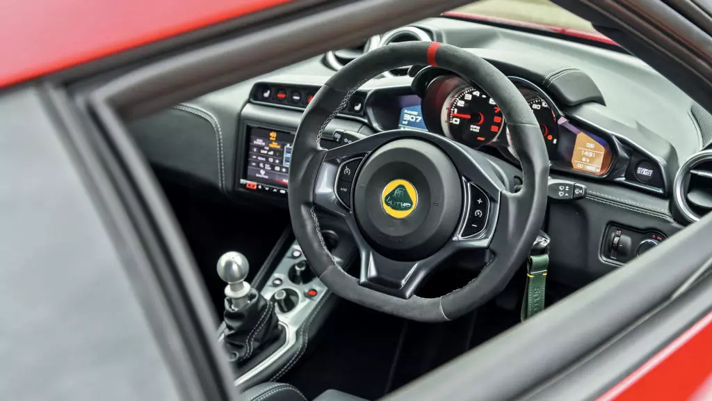 Lotus_Evora_interior