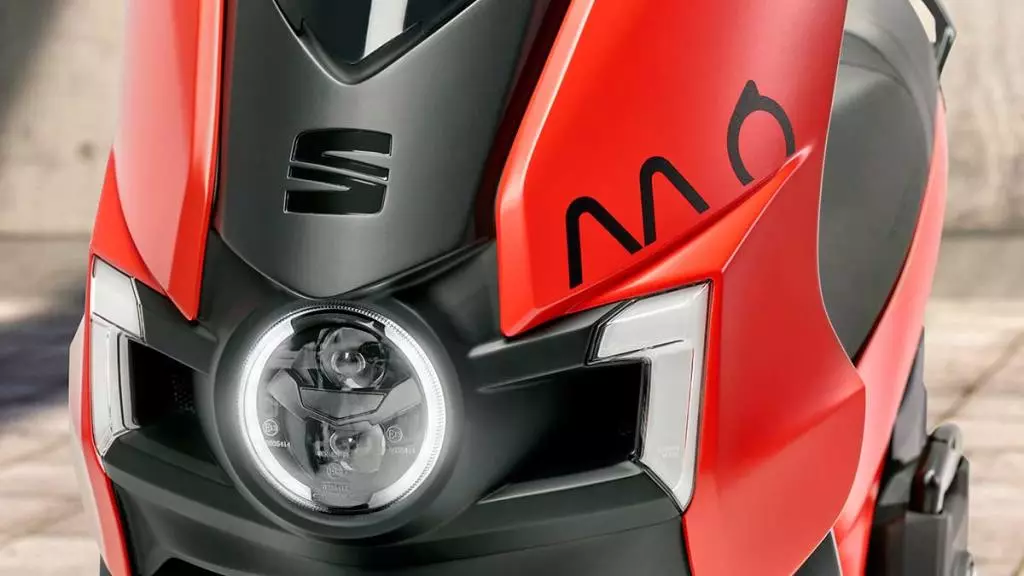 seat mo starts online pre-booking in spain for its 125 06 hq scooter